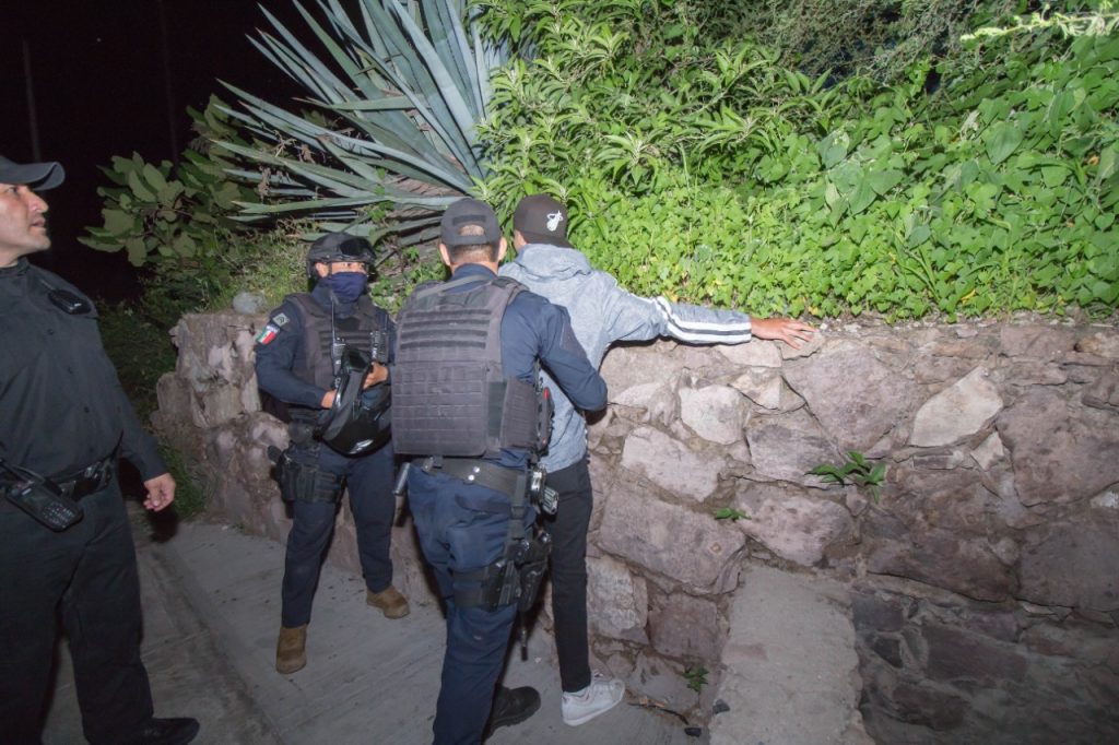 Decomisan más de 2 mil dosis de presunta droga y más de 30 armas de fuego en 2022 - Guanajuato ...