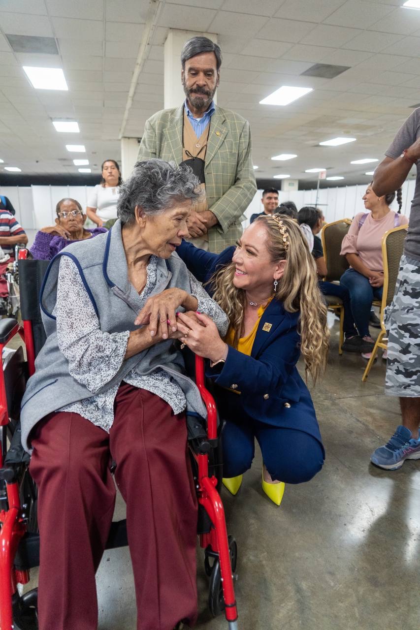 Gestiona Samantha Smith 50 sillas de ruedas para Guanajuato Capital ...